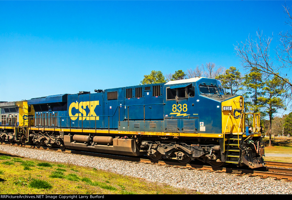 CSX 838